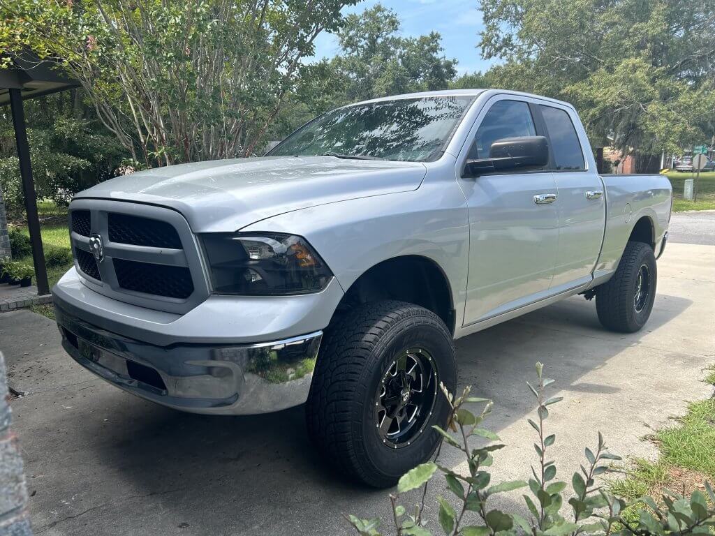 2013 Ram 1500 SLT with Ranger Tires & Vision Arc Wheels
